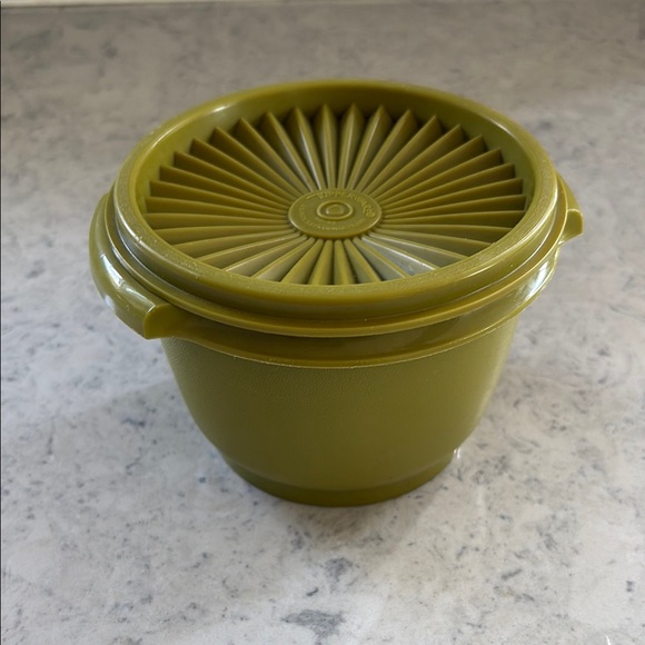 Tupperware | Kitchen | Tupperware Avocado Olive Green Servalier 5 Bowl ...